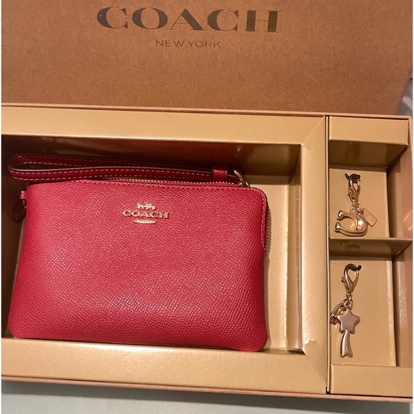 Coach | Bags | Nwt Coach Boxed Corner Zip Wristlet | Poshmark